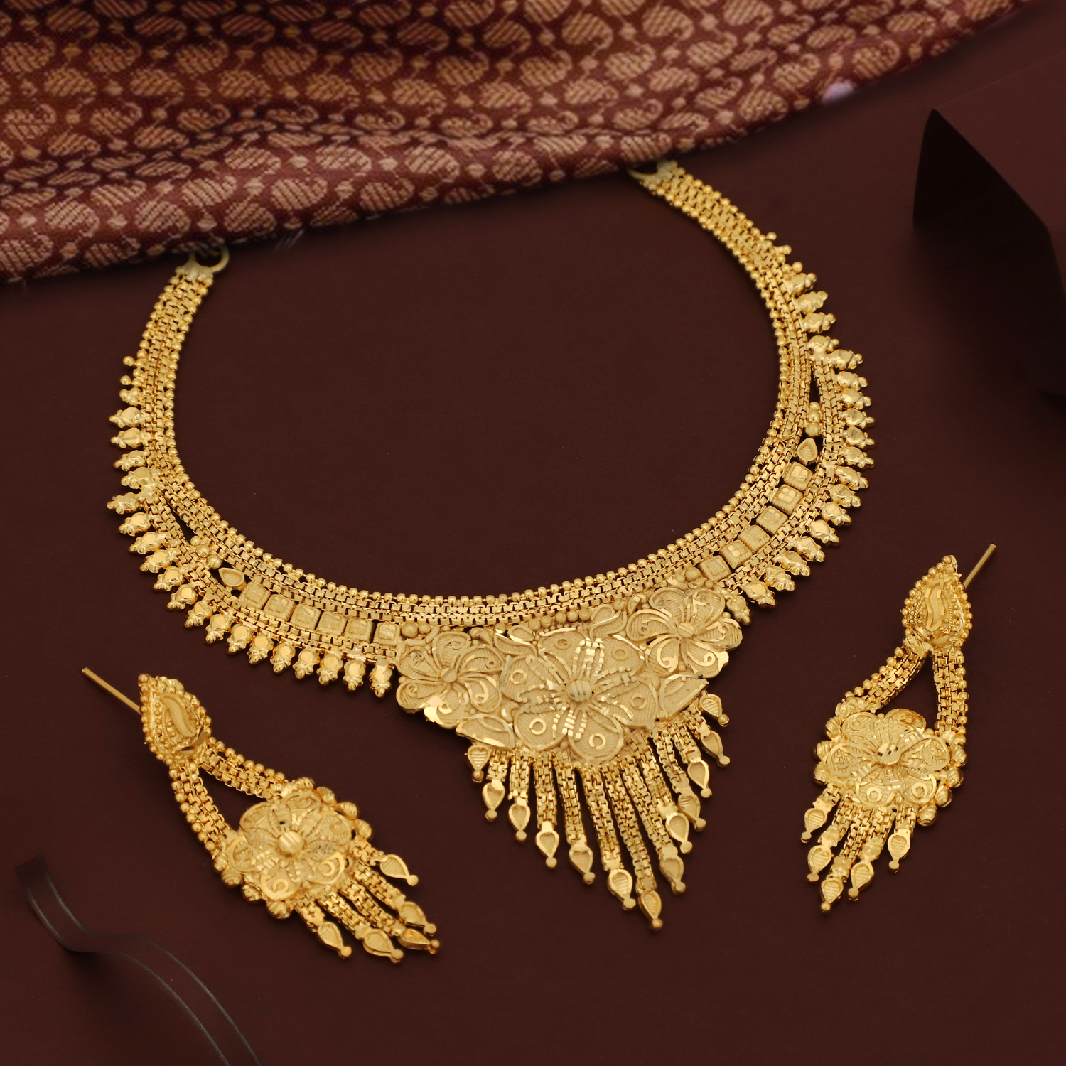 24 Carat Gold Necklace Design