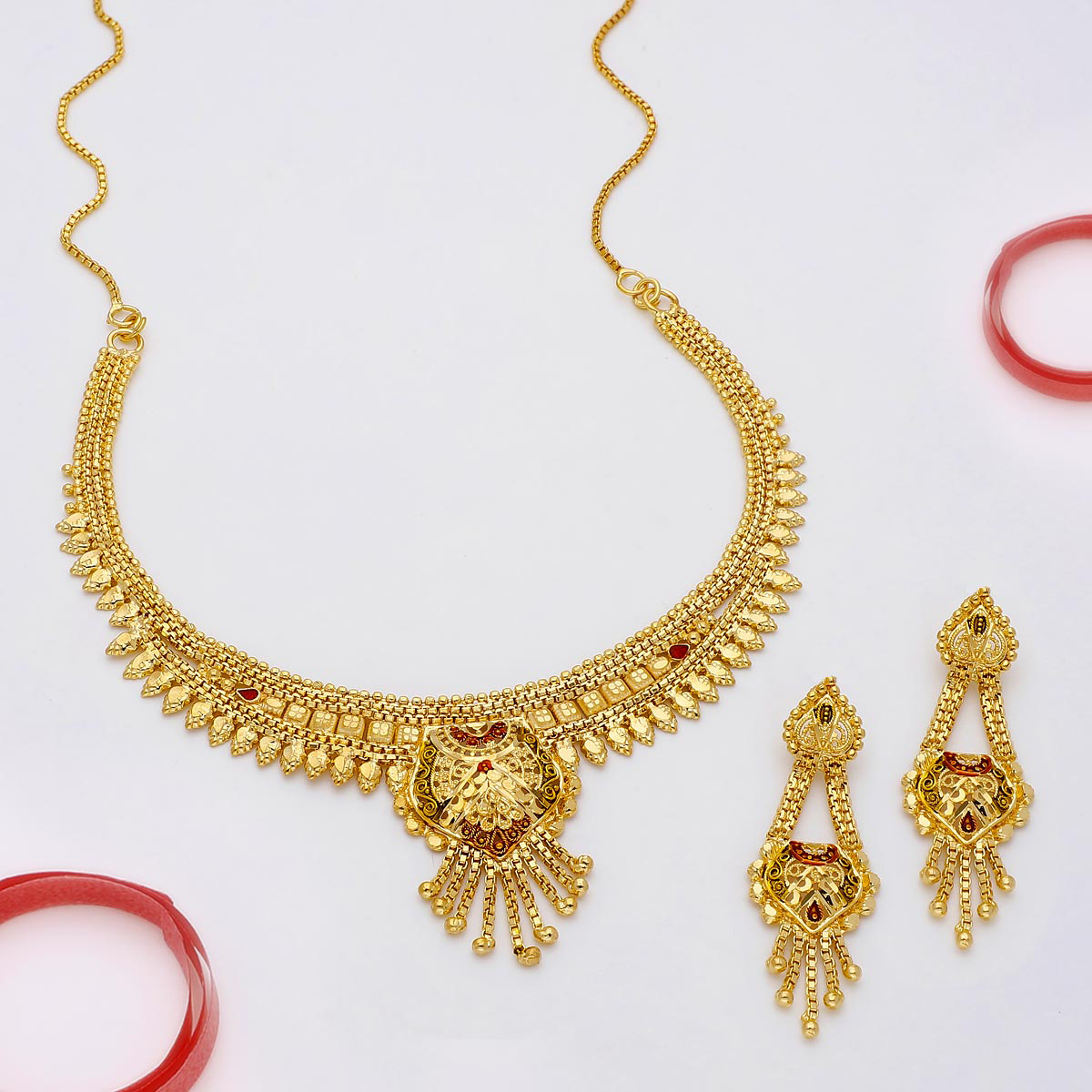 24 K GOLD PLATED NECKLACE -?0WW-WITH MINA